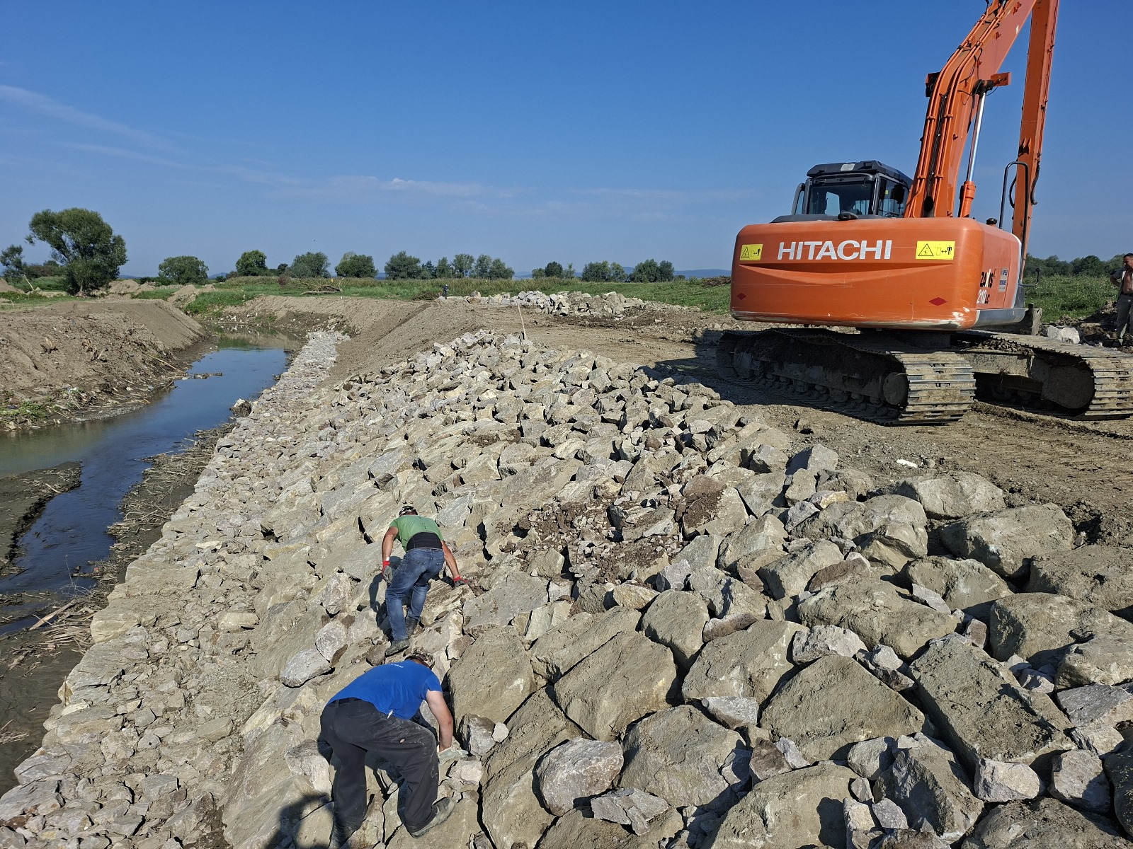 Mal întărit cu piatră în zona de confluență Târlung - Dobârlău - Covasna45